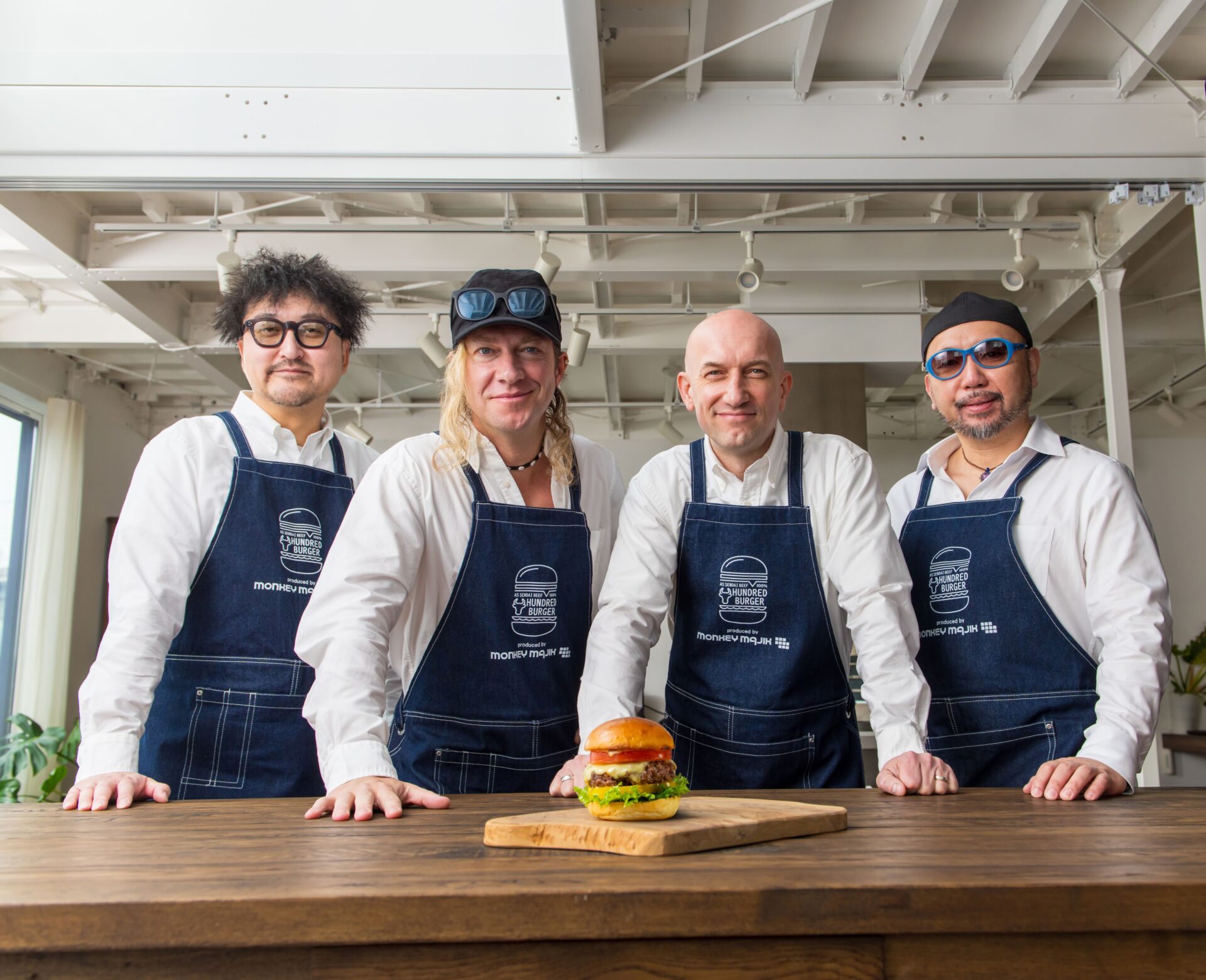 Sendai Beef HUNDRED BURGER 仙台牛ハンドレッドバーガー